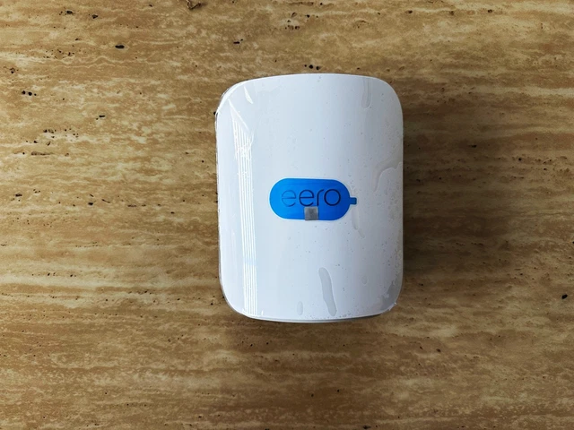 AUCTION - NEW eero PRO 7 (FRONTIER) Wi-Fi 7 (10 GbE)Router Original ...