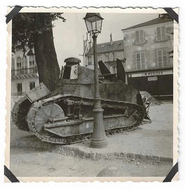FOTO, PANZER RENAULT FT-17 , französischer Panzer, Tank, Frankreich ...