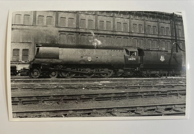 BR RAILWAY LOCOMOTIVE Photograph West Country Class Unrebuilt 34091 F80 ...