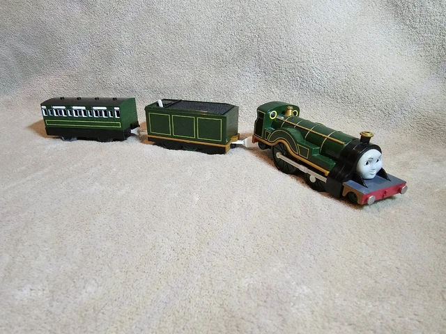 TOMY TRACKMASTER THOMAS And Friends Green Emily With Tender & Coach B88 ...