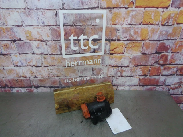 MERCEDES-BENZ OM642 CONNECTOR Water Pump Engine Cooling A6422001156 £16 ...