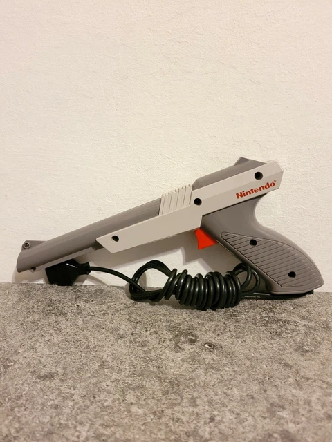 NINTENDO ZAPPER GUN Light OEM Original 1985 Tested $9.99 - PicClick