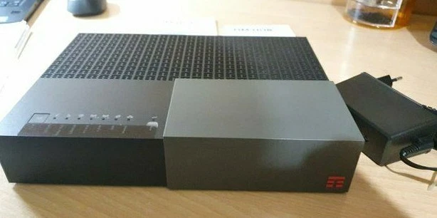 MODEM ROUTER TIM Hub Adsl Adsl2+ Vdsl Evdsl Fibra Wifi 1000 Mega EUR 29 ...