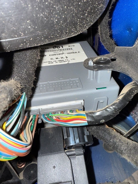 HOLDEN COMMODORE VZ SS BCM and Key 961 MID 92158961 $145.00 - PicClick AU