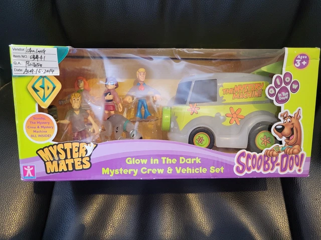 SCOOBY DOO MYSTERY Mates - Glow in the Dark Mystery Crew and Vehicle ...