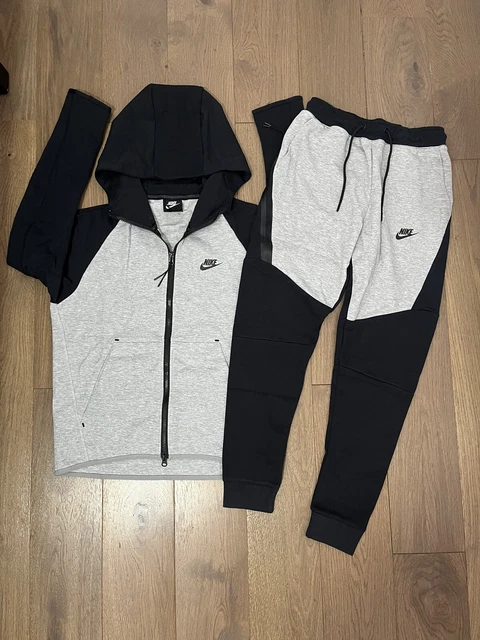 MENS NIKE TECH Fleece Black and Grey Old Season Full tracksuit size XS ...