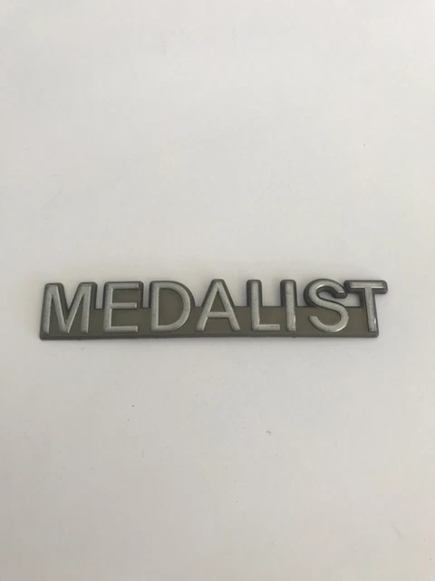 MEDALIST CLASSIC CAR Badge, Emblem, Script, Genuine & Original. EUR 10 ...