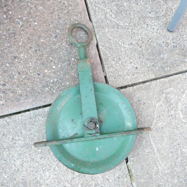 VINTAGE LARGE HEAVY Industrial Cast Iron Rope Pulley Wheel, Working ...