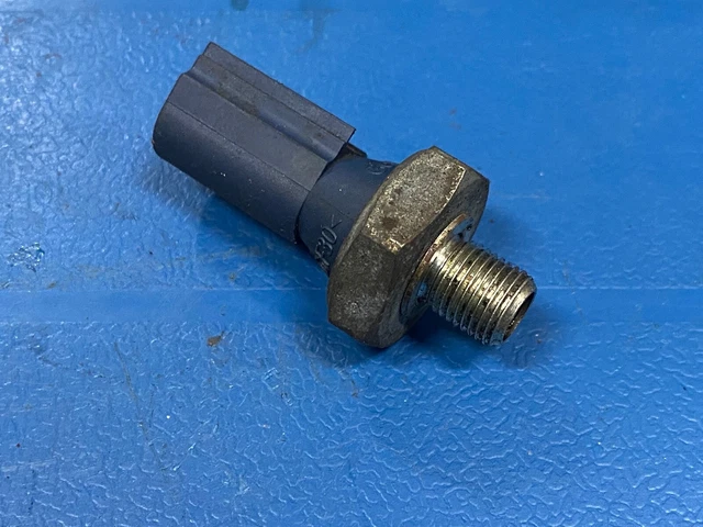 VW SCIROCCO MK3 2.0 Tsi Golf Mk6 Gti Oil Pressure Sensor Switch ...