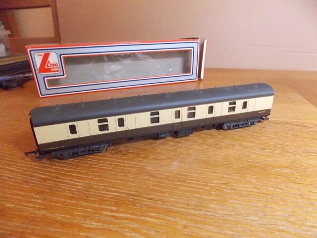 LIMA 305345 BR Mk 1 PARCELS BRAKE COACH No W24680 in BR Brown & Cream ...