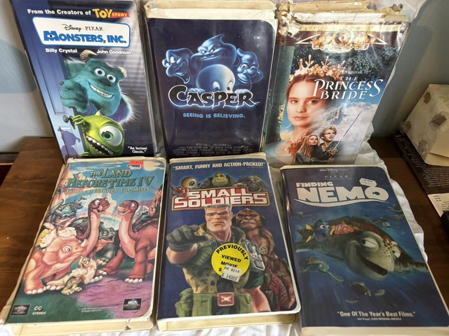 KID CLAMSHELL LOT: Monsters Inc, Finding Nemo, Princess Diaries, Casper ...