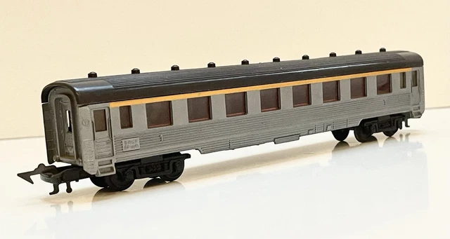 JOUEF HO SNCF INOX CARRIAGE YELLOW STRIPE 1ST CLASS suit GE GE with red ...