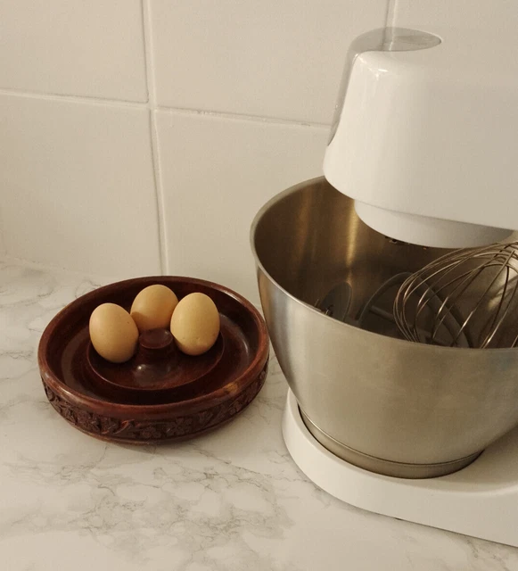 VINTAGE WOOD NIBBLE Serving Dish/Egg Holder Bowl Hand Carved Edge ...