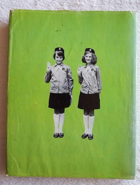 VINTAGE 1971 GIRL Guide Annual In Very Good Condition £5.99 - PicClick UK