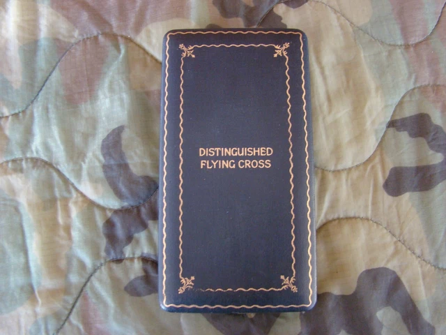 WW2 ORIGINAL DISTINGUISHED Flying Cross Medal Coffin Style Presentation ...