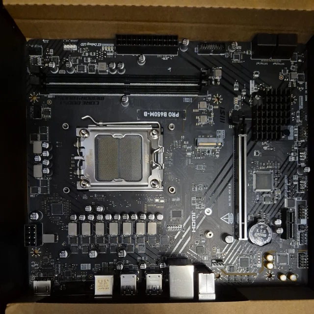 MSI PRO B650M-B, AMD B650, AM5, DDR5, PCIe 4.0, SATA3, 1x M.2, 2.5GbE ...
