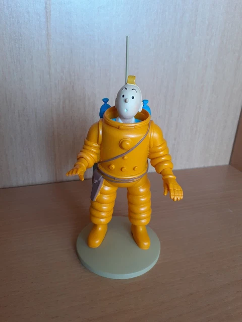 TINTIN OFFICIAL COLLECTION Figure N°7 - Tintin in astronaut dress / C ...