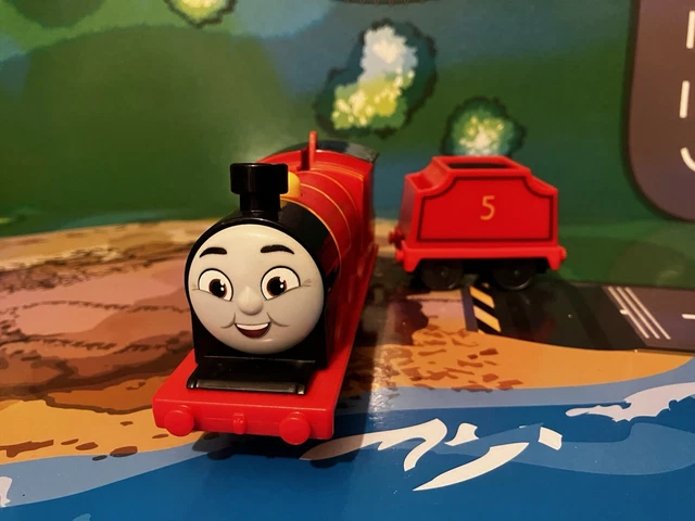 TRACKMASTER JAMES ALL Engines Go Thomas & Friends Motorised Battery ...