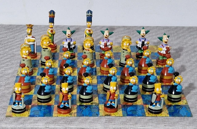 VINTAGE FOX 2002 The Simpsons 3D Chess Game Set 30 Figures Pieces and ...