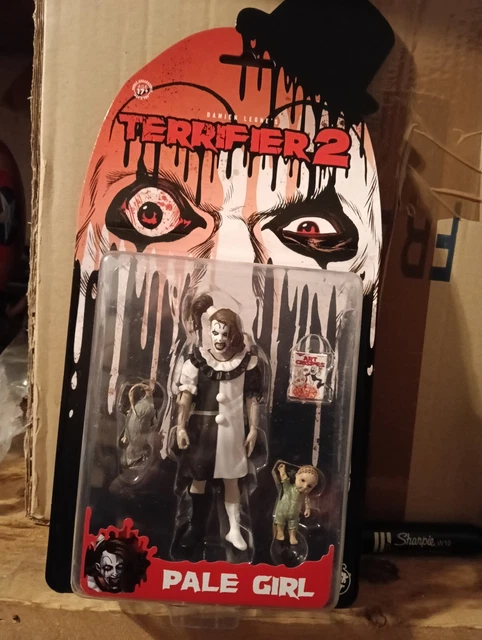 TRICK OR TREAT Studios Terrifier 2 Little Pale Girl Action Figure EUR ...