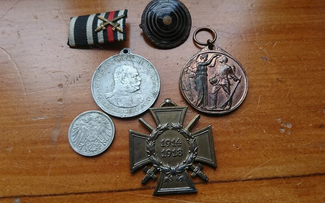 WW1 & WW2 small collection of Medals and Badges, all original. £35.00 ...