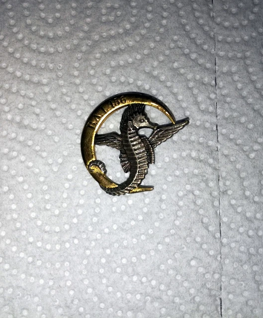 INSIGNE BASE AÉRIENNE BIZERTE SIDI AHMED 1/156 Drago A580 EUR 13,00 ...