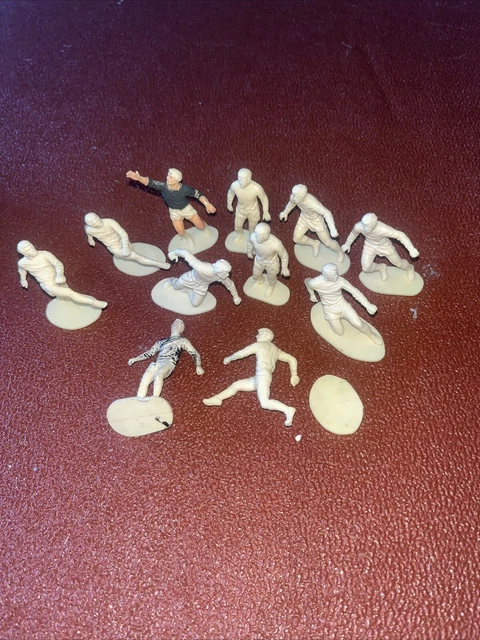 AIRFIX FOOTBALLERS 1973 Set Of 11 Vintage Football Figure White British ...