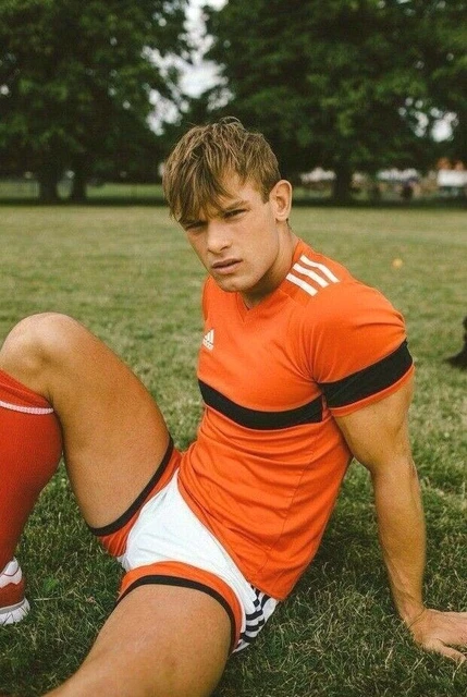 Shirtless Male Beefcake Athletic Soccer Sports Athlete Hunk Jock Photo