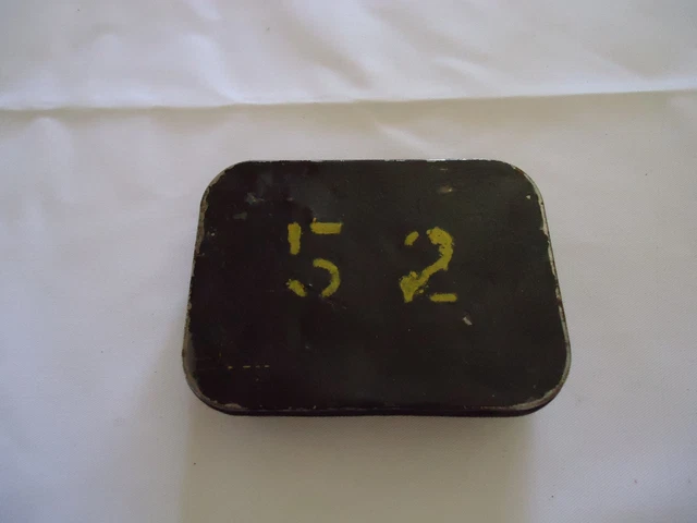 COLD WAR - British Army - /|\ - Rifle Cleaning Kit Tin - Dated 1974 £6. ...