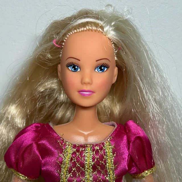 STEFFI LOVE RAPUNZEL Doll with Pink Dress Simba Toys £6.99 - PicClick UK