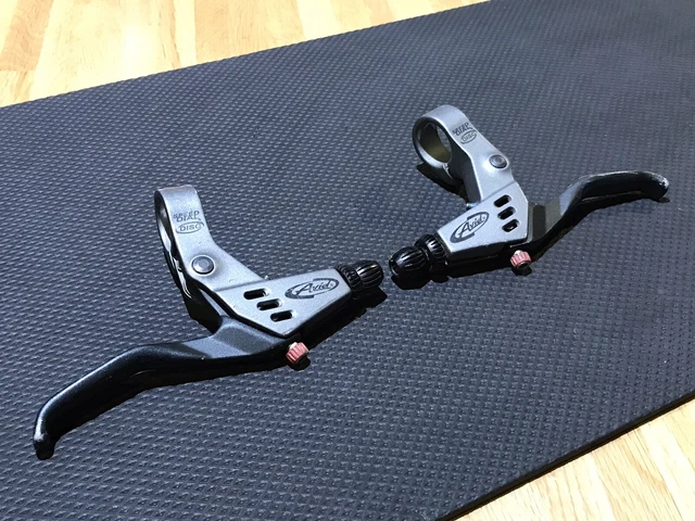 AVID SPEED DIAL Brake Levers / Pair / Retro / PAT: 5448927 £36.00 ...