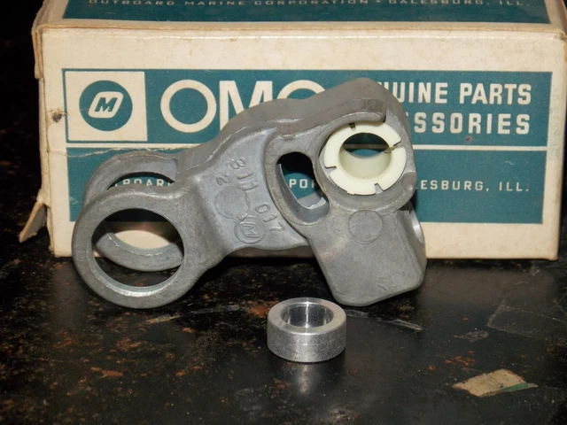 NOS OMC JOHNSON Evinrude Small Boat Engine Vintage Bushing Link ...