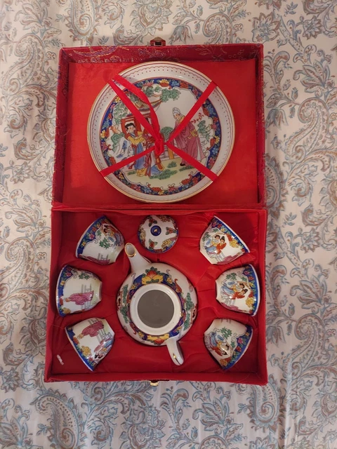 VINTAGE MINIATURE CHINESE 9 Pc Handpainted Porcelain Tea Set Decorative ...