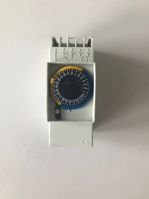 PERRY ELECTRIC 1IO0022 Daily Time Switch EUR 20,00 - PicClick DE