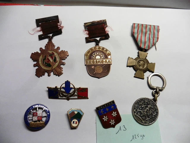 LOT 13 - Divers Insignes et Médailles ..... EUR 32,00 - PicClick FR