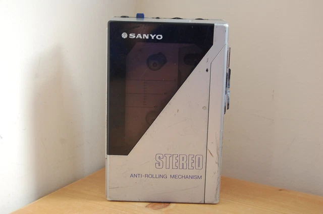 SANYO M-G12 WALKMAN Stereo Cassette Player Vintage Retro Spares or ...