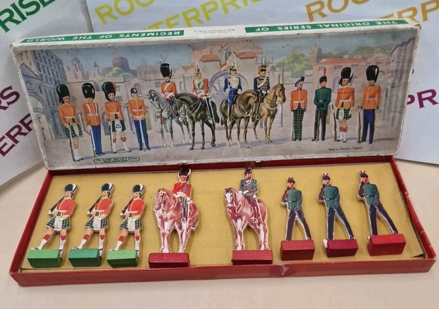 CHAD VALLEY REGIMENTS of the World c1937 Boxed Set Of 8 Soldiers, Rifle ...