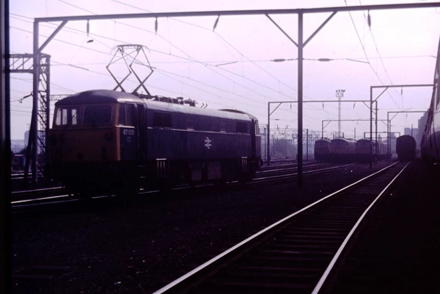 BRITISH RAIL BR Diesel Loco 87031 Shields Road Railway Slide 2275 £3.19 ...