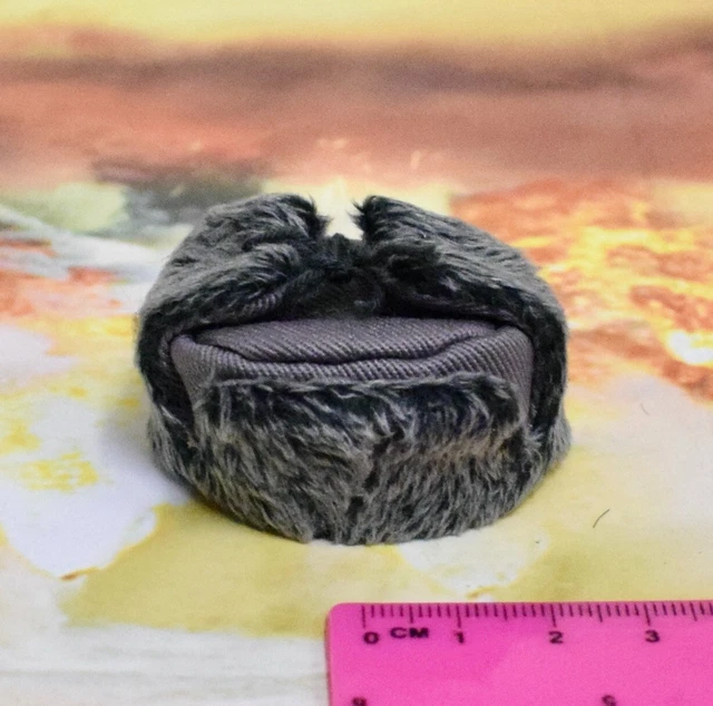 VINTAGE ACTION MAN 40th Soldier Russian Fur Hat No Badge £24.99 ...