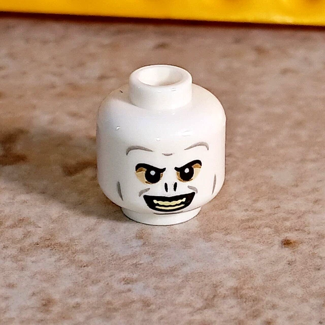 LEGO VOLDEMORT HEAD White Face Yellow Teeth Goblet Villain Wizard ...