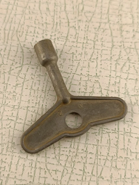 VINTAGE SOVIET WINDING key for clock mantel wall desktop USSR #3 £8.53 ...