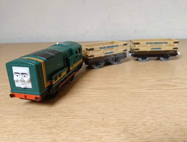 TOMY TRACKMASTER THOMAS The Tank Engine Battery Train Paxton & BMQ ...