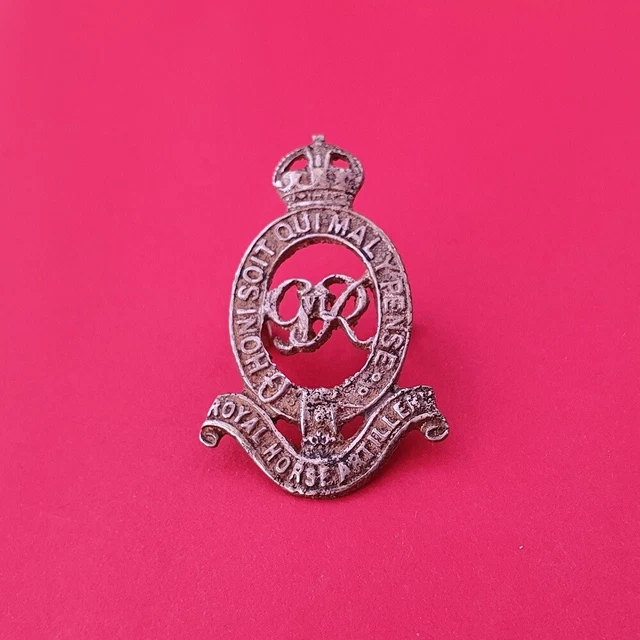 RHA ROYAL HORSE Artillery Cap Badge Sand Cast Lugs East and West GVIR ...