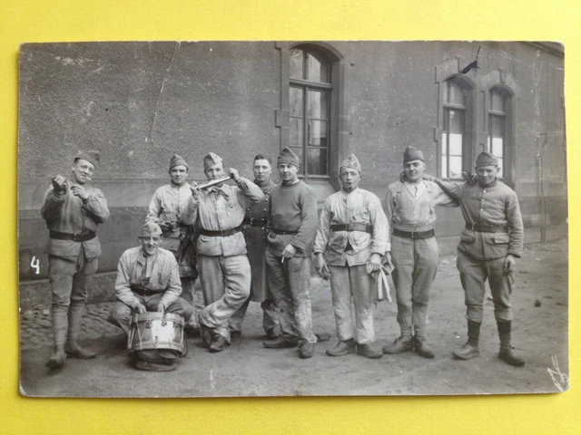 CARTE POSTALE PHOTO Service MILITAIRES SOLDATS Uniforme du 23ème ...