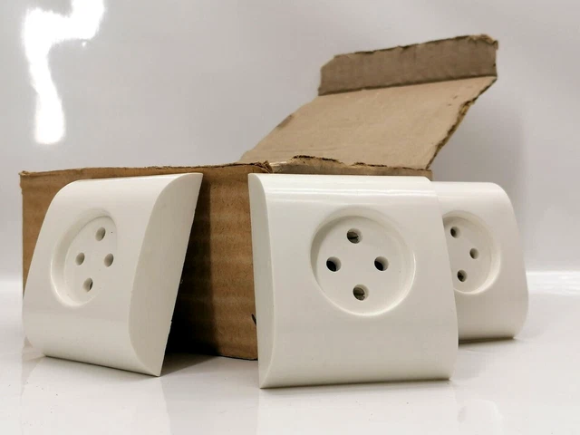 ORIGINAL ALT RETRO Steckdose bakelit Unterputz eckig TOP Zustand rund ...