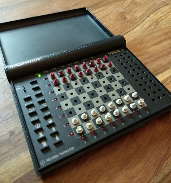 VINTAGE KASPAROV SAITEK Portable Advanced Trainer Electronic Computer ...