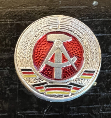 EAST GERMAN DDR National Peoples Army Military NVA Soldier Hat Cockade ...