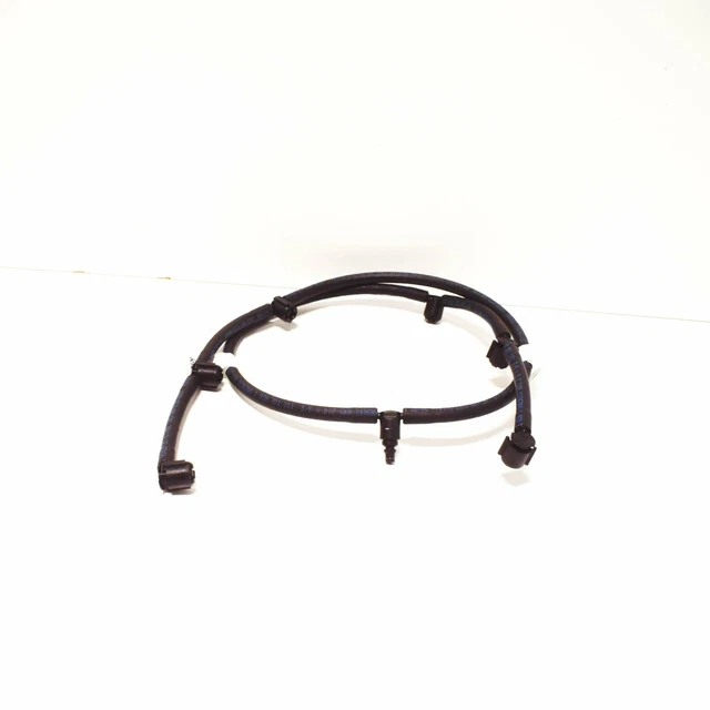 MERCEDES-BENZ E-CLASS W212 Oil Leak Line A6420700200 New Genuine £132. ...