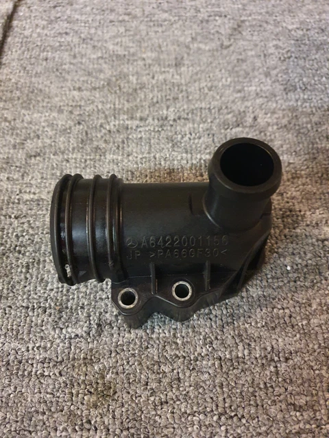 THERMOSTAT HOUSING PIPE Mercedes W204 W212 OM642 Thermostat Flange ...