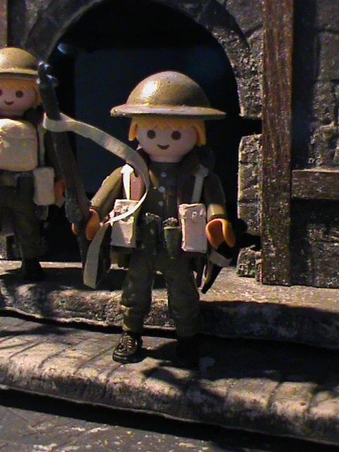 PLAYMOBIL CUSTOM SUBOFFICIER Gardes Gallois (1940) Réf-0084 EUR 24,79 ...
